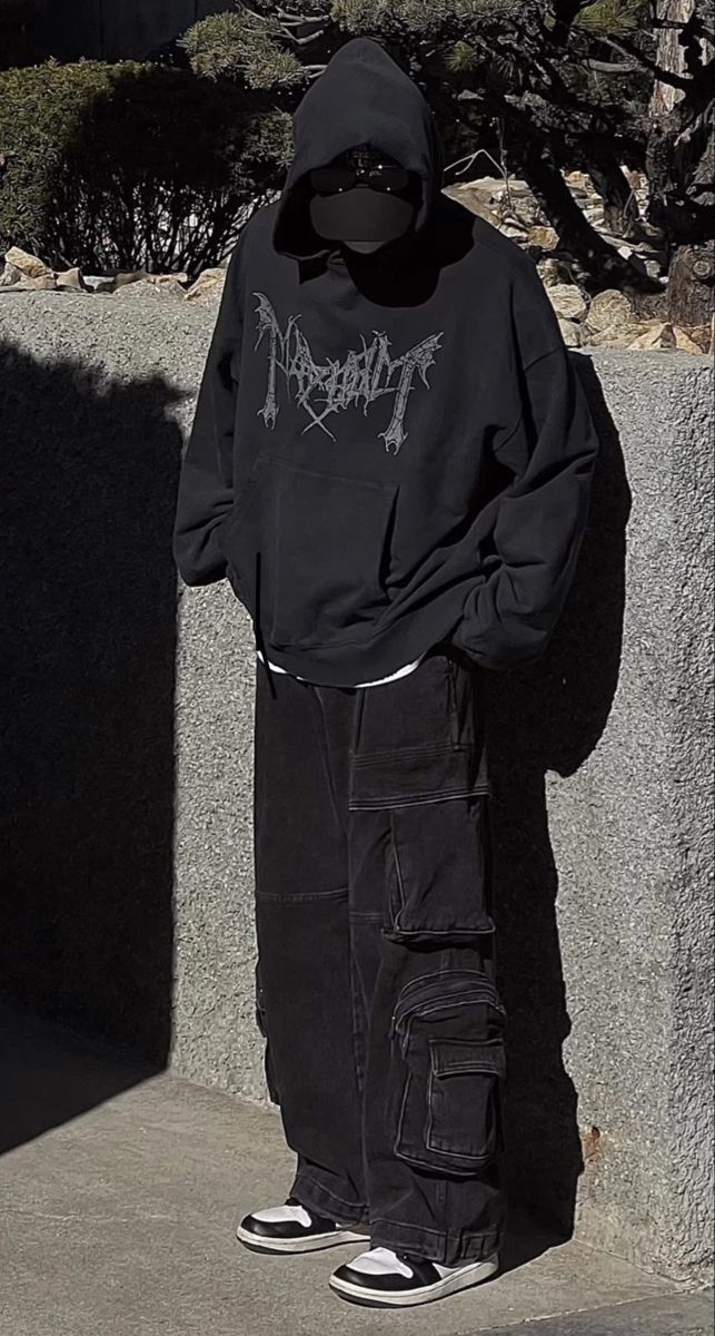 A Guide to Skater Boy Style for Men+ Aesthetic Outfits Ideas