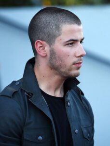 26 Trendy Buzz Cut Hairstyles for Men (2025 Guide)
