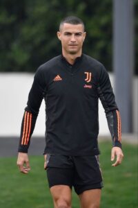 26 Trendy Buzz Cut Hairstyles for Men (2025 Guide)