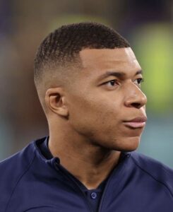 26 Trendy Buzz Cut Hairstyles for Men (2025 Guide)