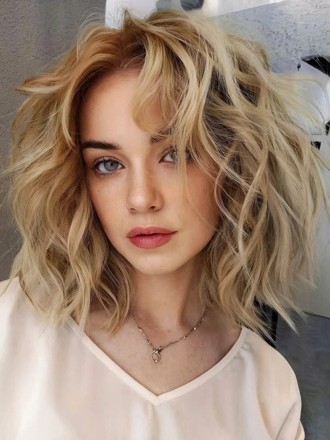 50+ Best Haircuts for Wavy Hair females That Bring Out Your Natural Texture