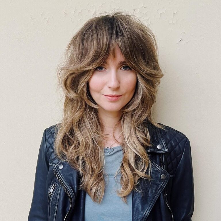 50+ Best Haircuts for Wavy Hair females That Bring Out Your Natural Texture